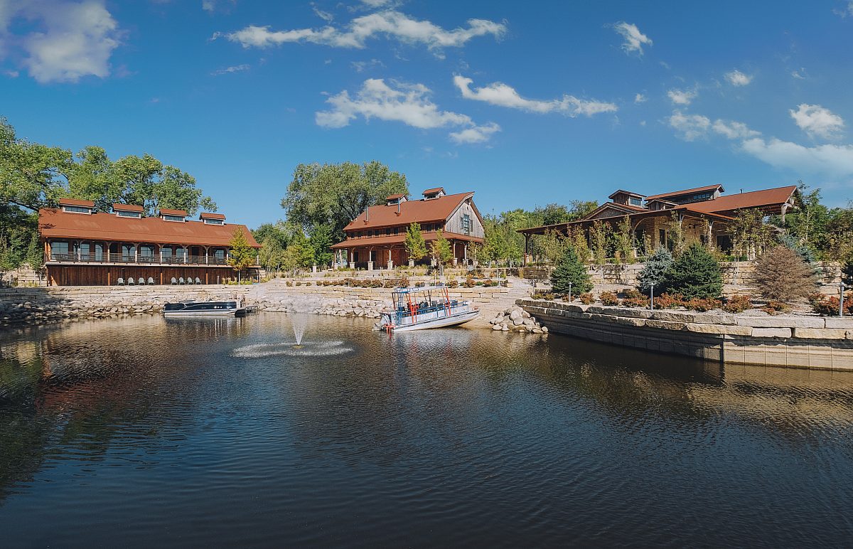 Timberlyne | Lakeside Estate