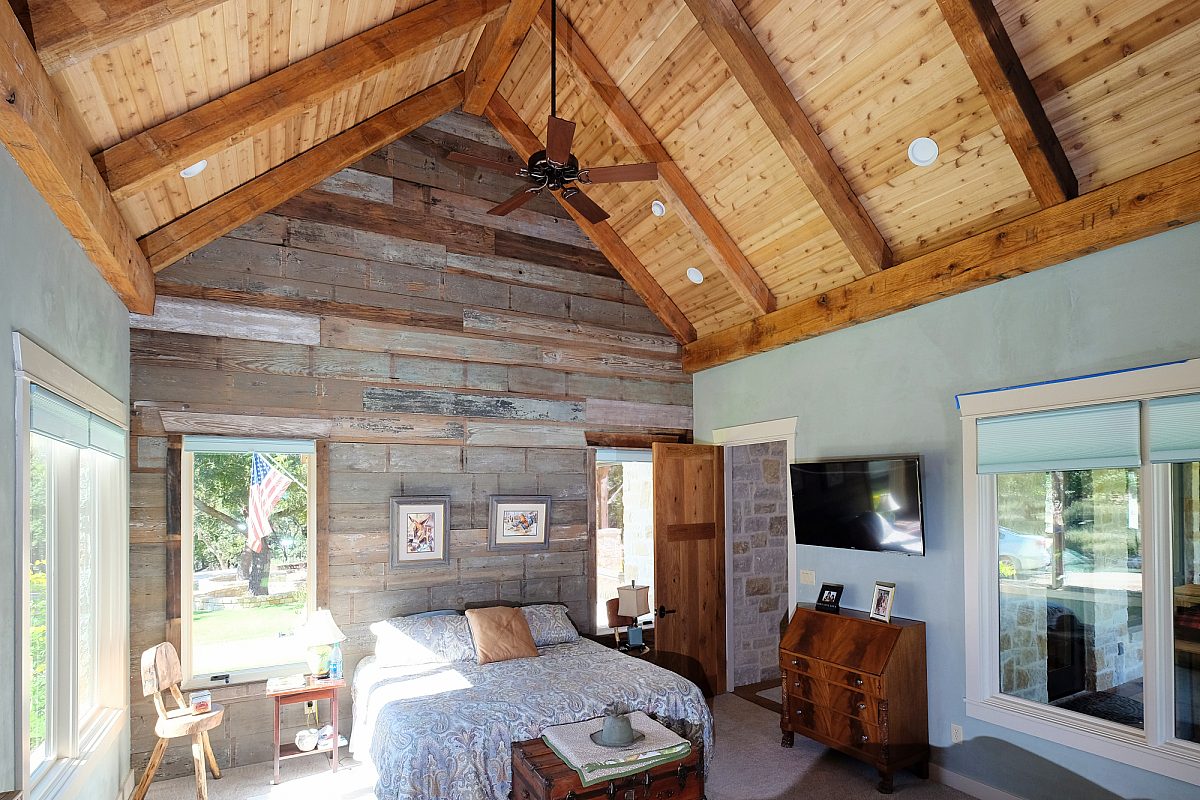 Timberlyne | Rustic Farmhouse