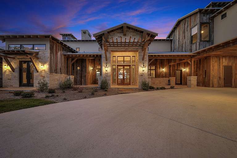 Timberlyne | Reclaimed Ranch