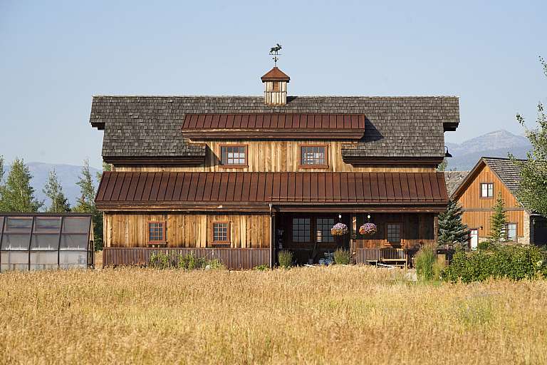 Timberlyne | Backyard Garden Oasis