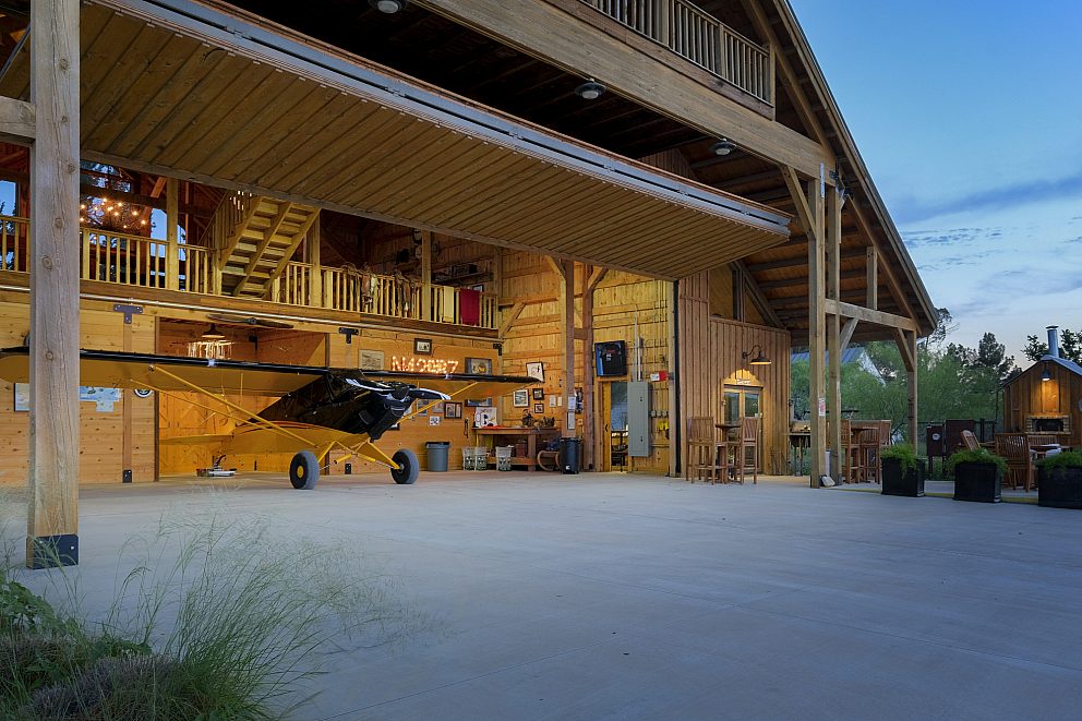 Timberlyne | Airplane Hangar